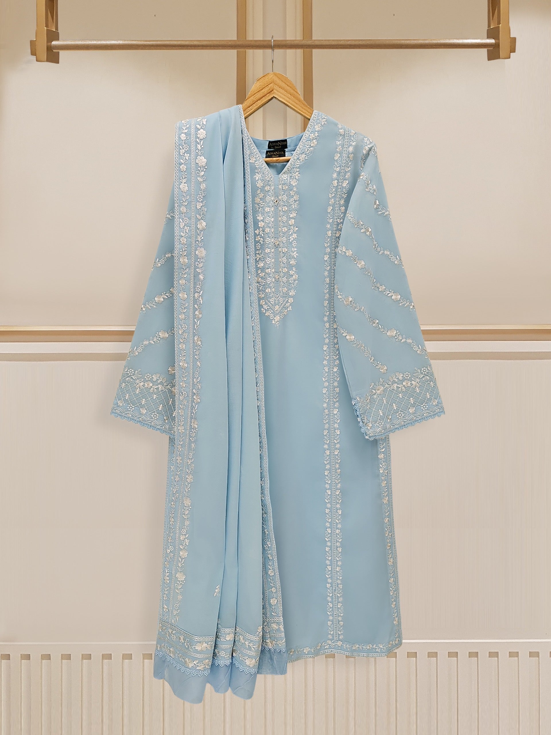 3 Piece - Embroidered Swiss Voile Suit S109617 – Aghanoorinternational